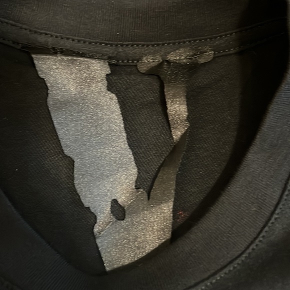 VLONE | Shirts | Vlone Tshirt Size L Statue Of Liberty X Barbwire ...